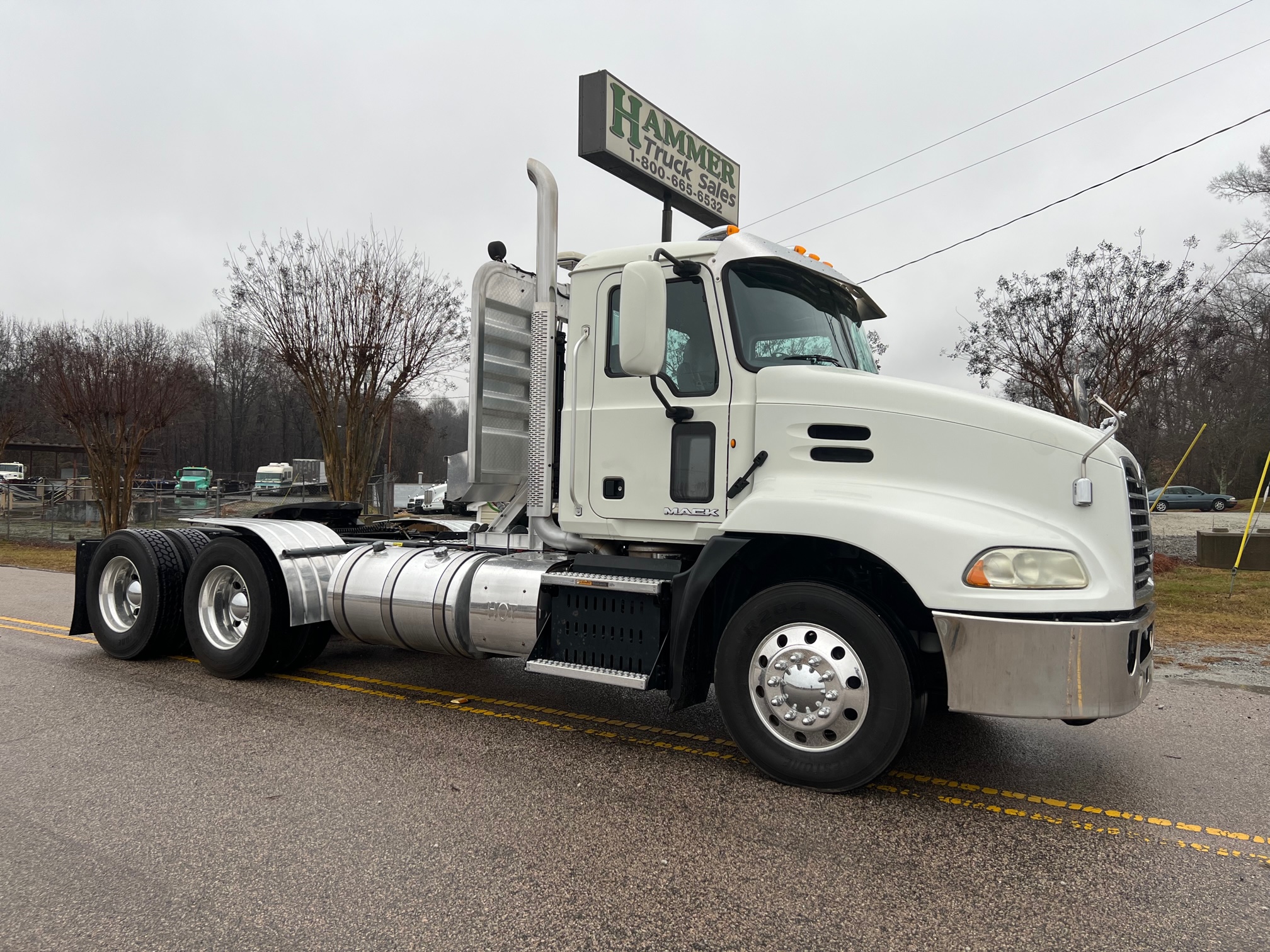 Features Saddle Boxes